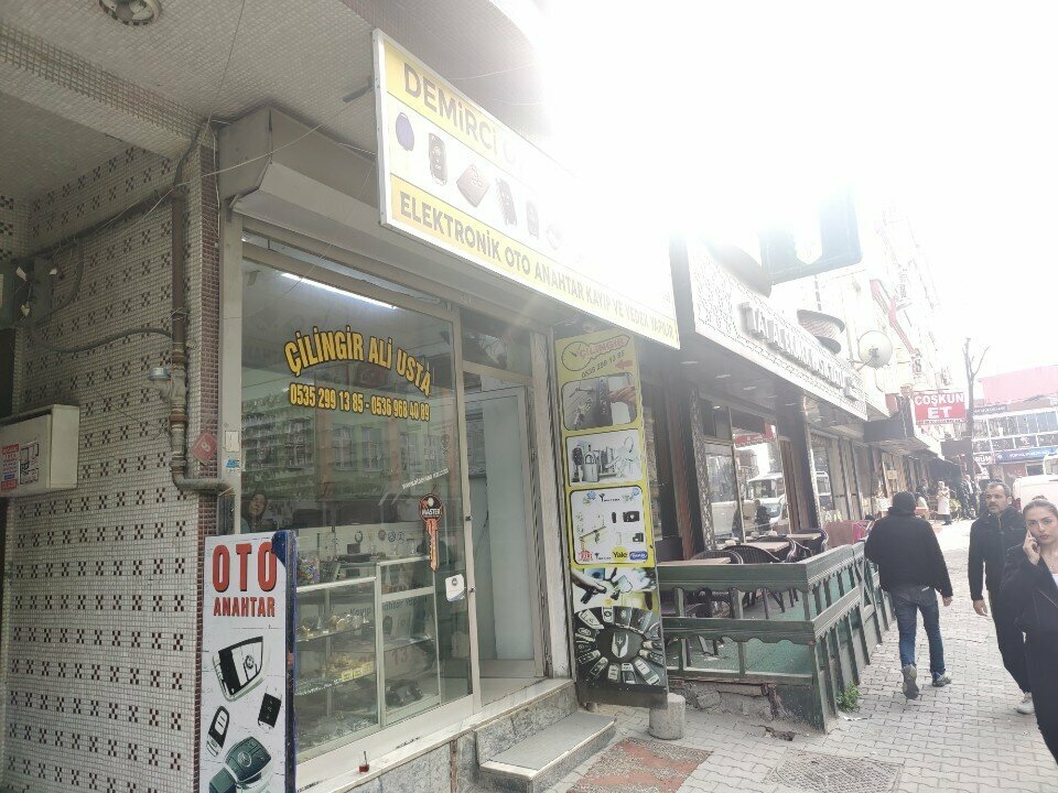 Araba anahtarları Demirci Oto Anahtar, İstanbul, foto