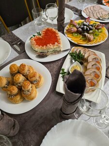 Барбус (Komsomol'skaya Street No:8), kafe  Donskoy'dan