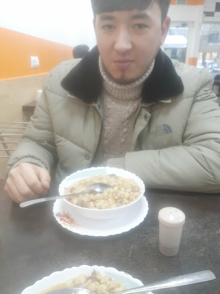 Pazarlar ve çarşılar Lälezar, Mary, foto