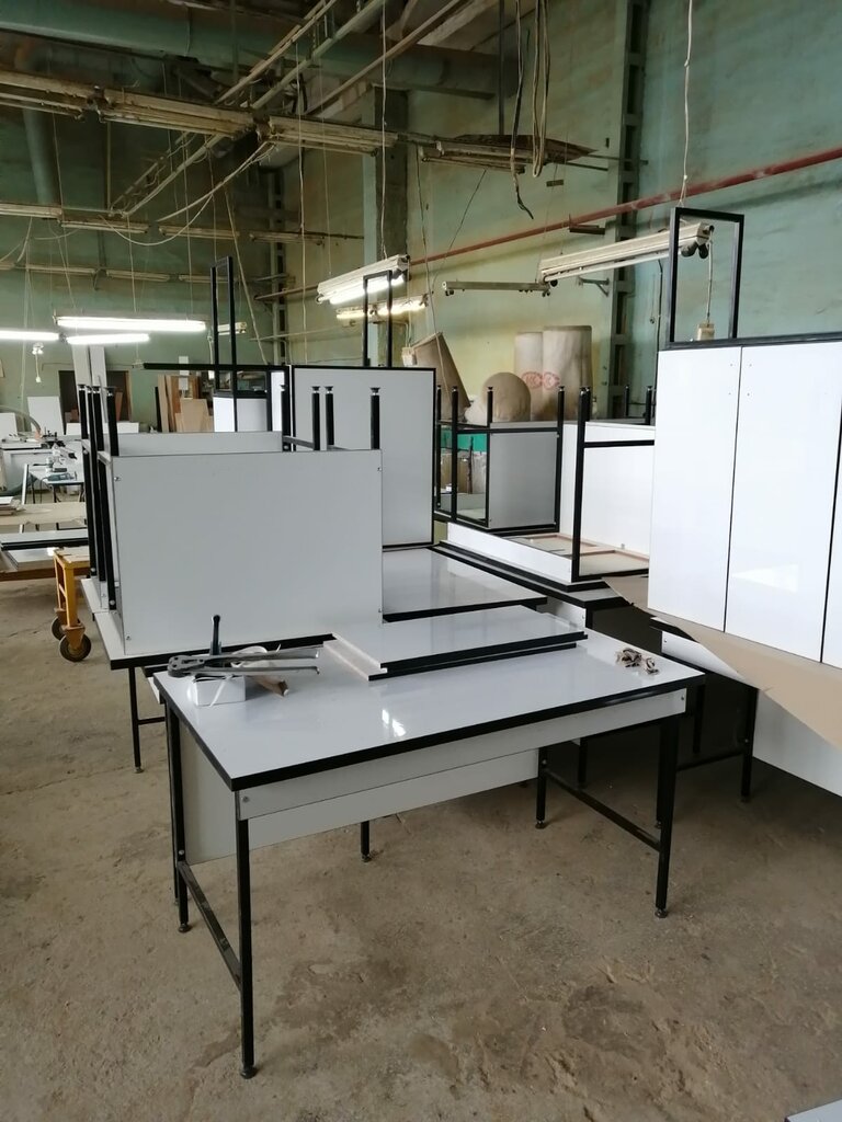 Mobilya fabrikaları Rekord Dok Market, Aleksandrov, foto