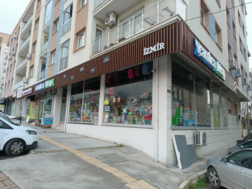Kitap mağazaları Çamlıca Kitap, İzmir, foto