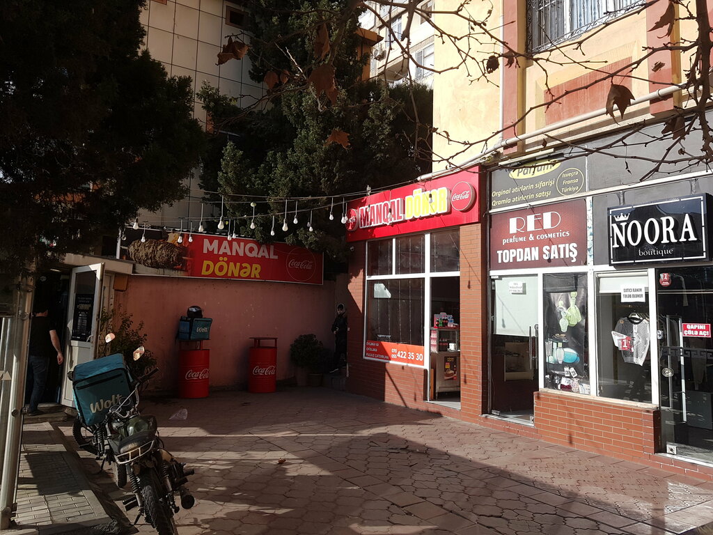 Fast food Manqal Dönər, Bakü, foto
