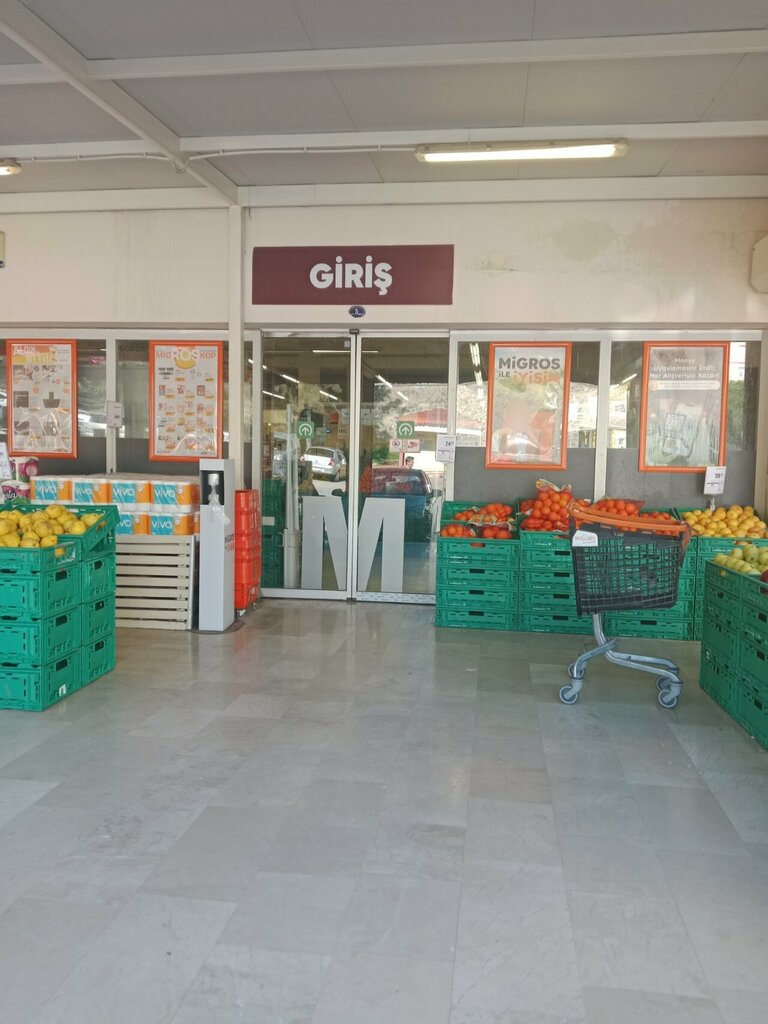 Süpermarket Migros, İzmir, foto