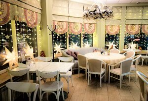 Druzhba (Lenina square No:1, Borovsk), kafe  Borovsk'tan