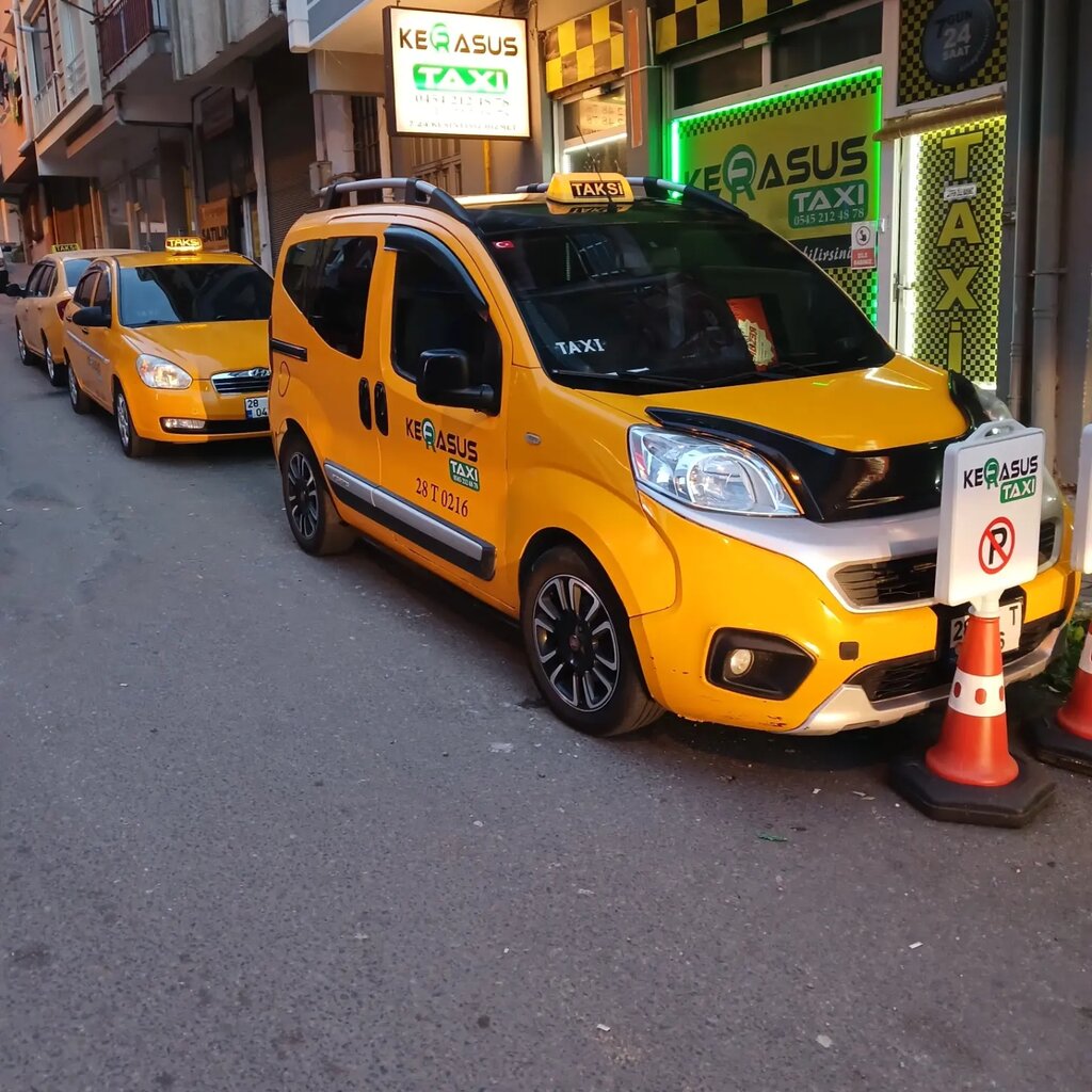 Taksi durağı Kerasus Taxi, Giresun, foto