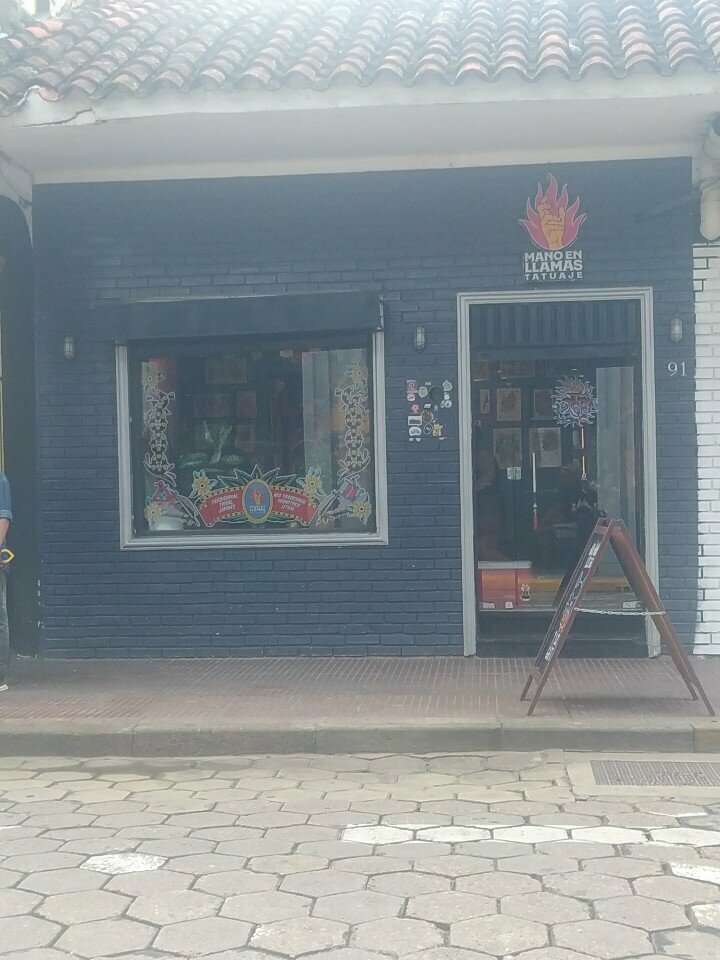 Berberler Tatoo&barbershop, Santa‑Krus, foto