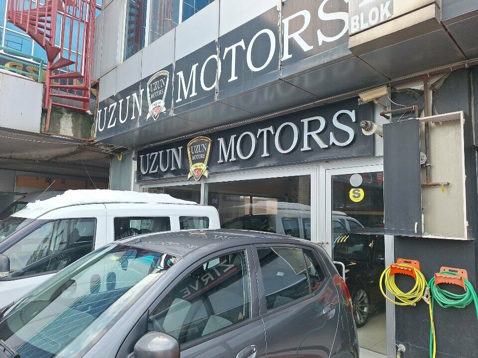 Otomobil satış galerileri Uzun Motors, İstanbul, foto