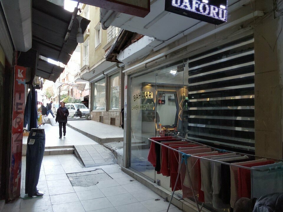 Berberler Bahwar Erkek Kuaförü, İstanbul, foto