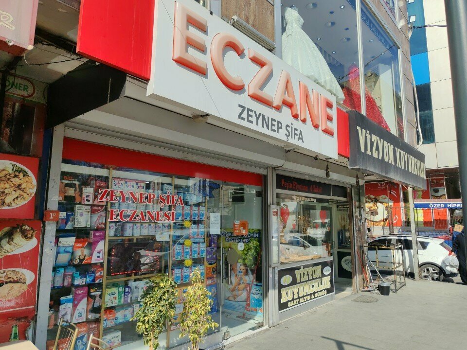 Eczaneler Zeynep Şifa Eczanesi, İstanbul, foto