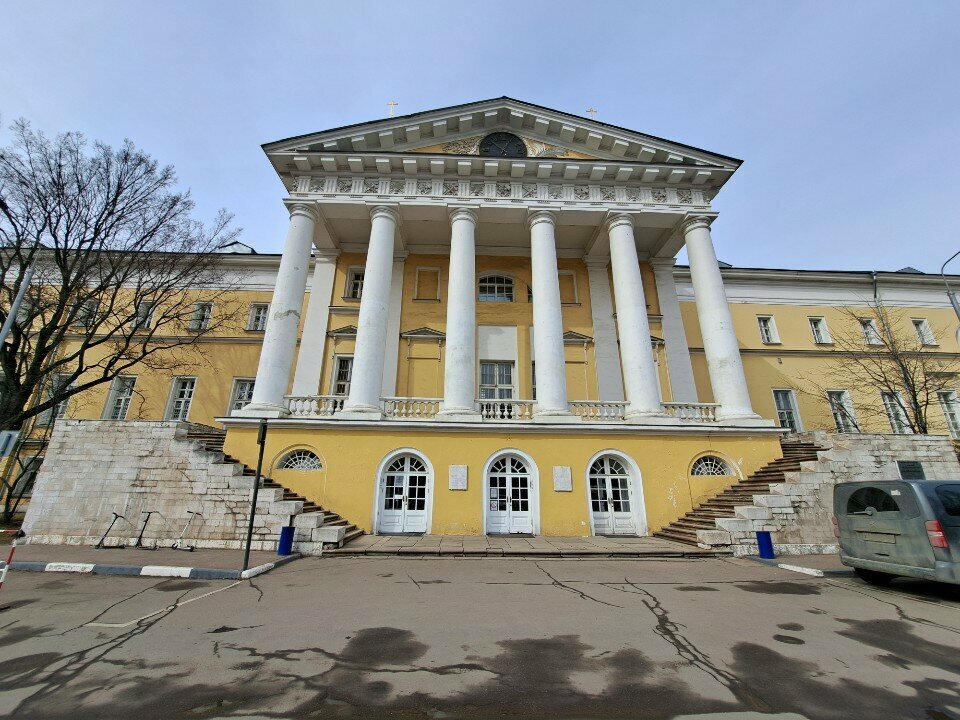 Özel okul Svyato-Dmitriyevskaya pravoslavnaya obshcheobrazovatelnaya shkola, Moskova, foto