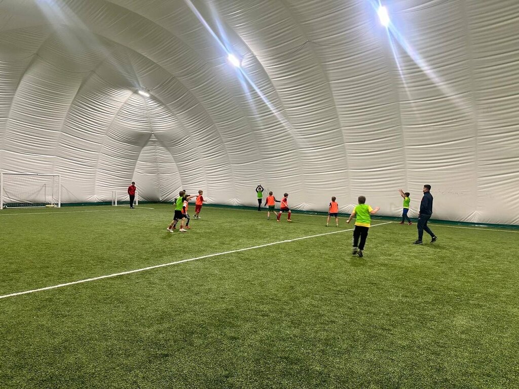 Çok amaçlı spor tesisleri Манеж Юкки, Saint‑Petersburg ve Leningradskaya oblastı, foto