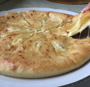 Осетинские пироги Берекет (ulitsa Dzerzhinskogo No:20), ekmek fırını  Nartkala'dan