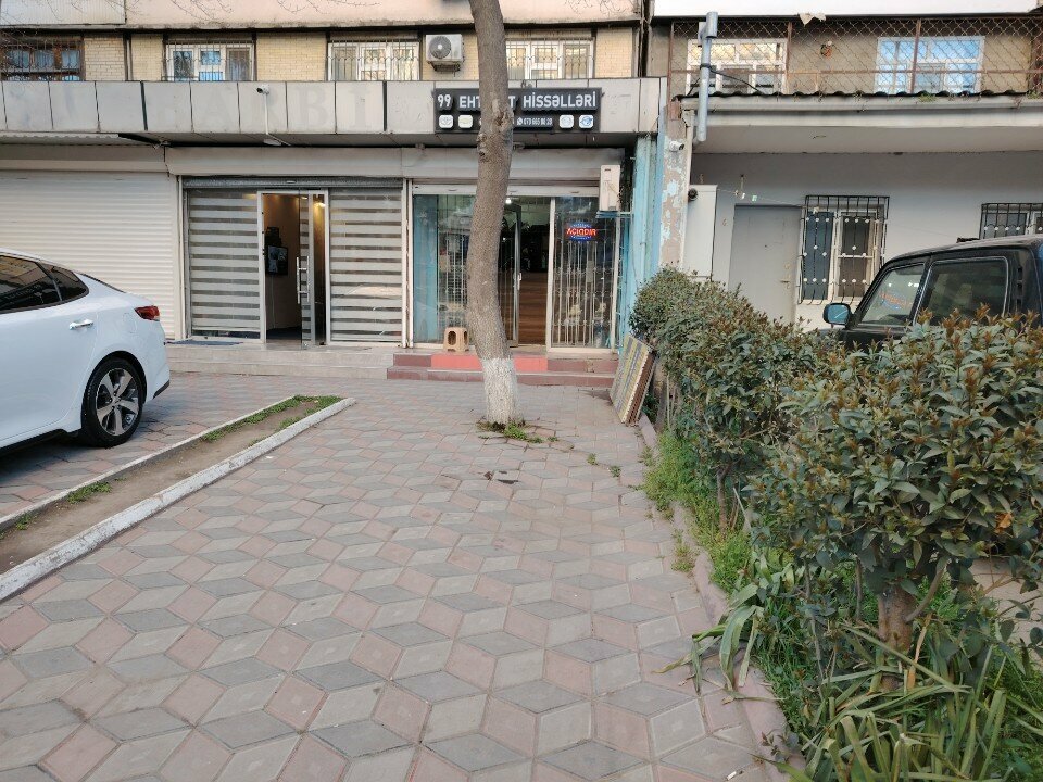 Otomobil yedek parçaları 99 Ehtiyyat hissəlləri, Bakü, foto
