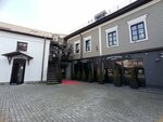 Gentlemen's House (Zybickaja Street No:9/33), striptiz kulübü  Minsk'ten