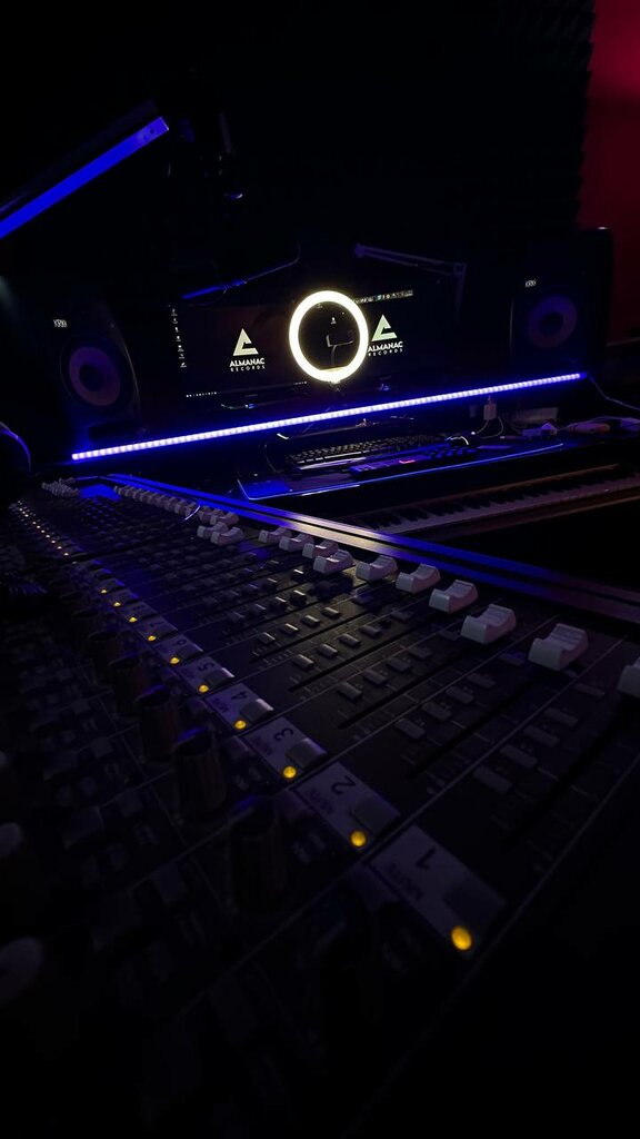 Ses kayıt stüdyoları Almanac Records, Yekaterinburg, foto