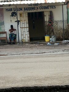 Bana Lulu Hair Salon (Lusaka, Kanyama), kuaförler  Lusaka'dan
