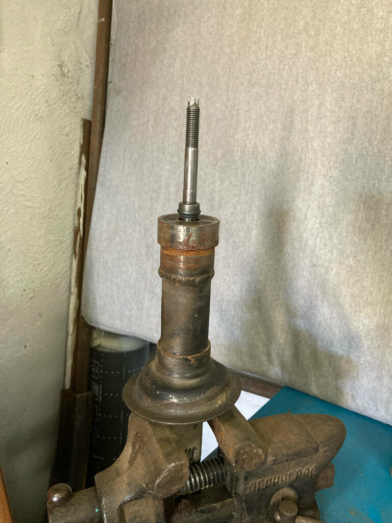 Otomobil servisi Amortizator servis, Omsk, foto