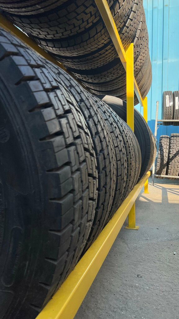 Jant ve lastikçiler Tires and Disks, Kostanay eyaleti, foto