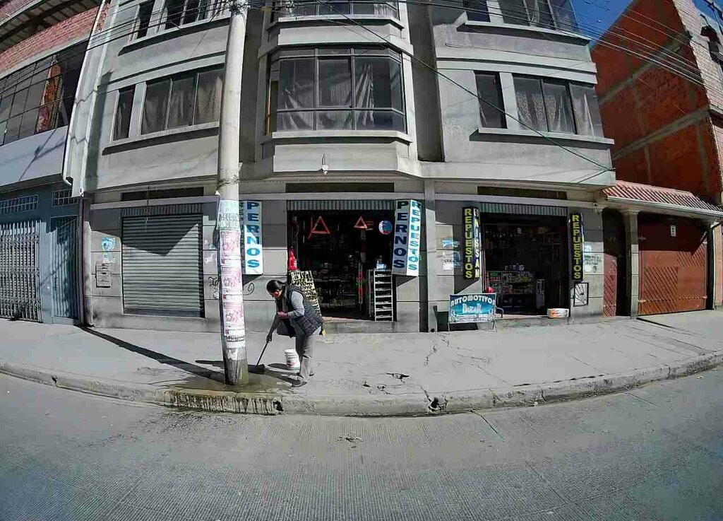 Otomobil yedek parçaları Repuestos for Motor Vehicles, El Alto, foto