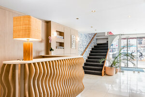 Hotel Terminus (Auvergne-Rhône-Alpes, Isère, Arrondissement de Grenoble, Grenoble, Rue Casimir Brenier), otel  Grenoble'den
