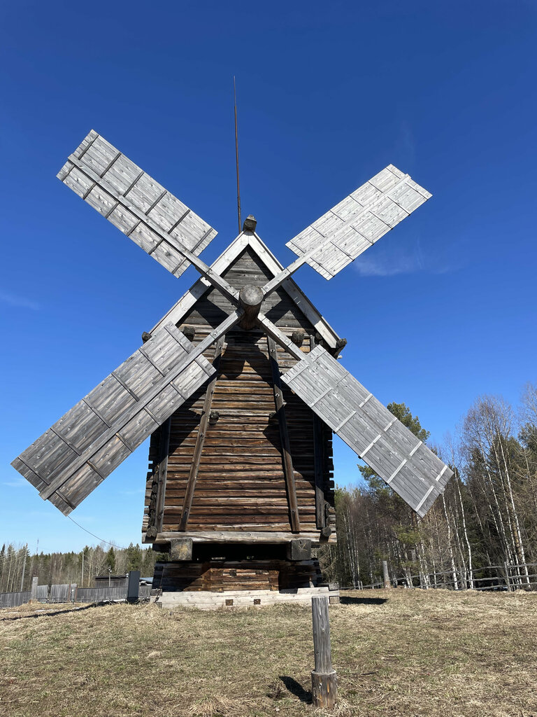 Turistik yerler Ветряная мельница из деревни Калгачиха, Arhangelskaya oblastı, foto