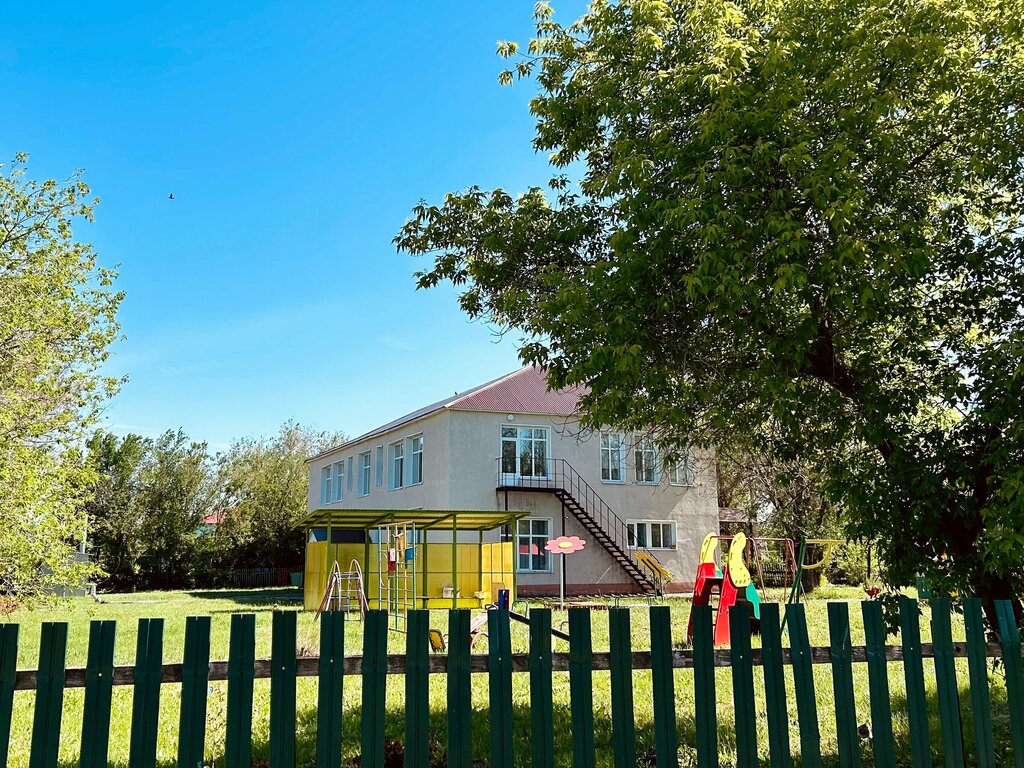 Anaokulları № 6 Berezka Detsky Sad, Samarskaya oblastı, foto