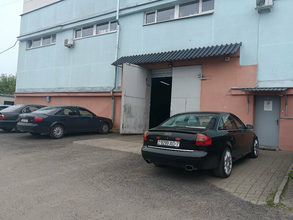 Otomobil yedek parçaları Strong motors, Minsk, foto