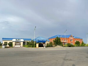 Bi-Bek (Qyzylorda oblysy, Jańaqorǵan aýdany, Shalqıa aýyldyq okrýgi), kafe  Kızılorda eyaletinden