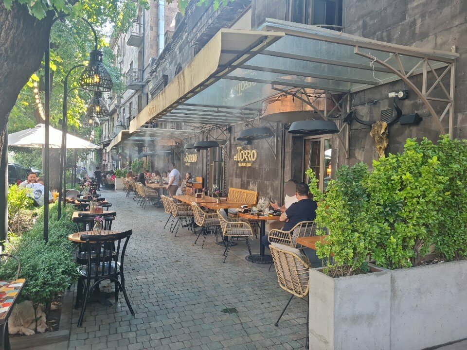 Kafe Hans & Franz, Erivan, foto