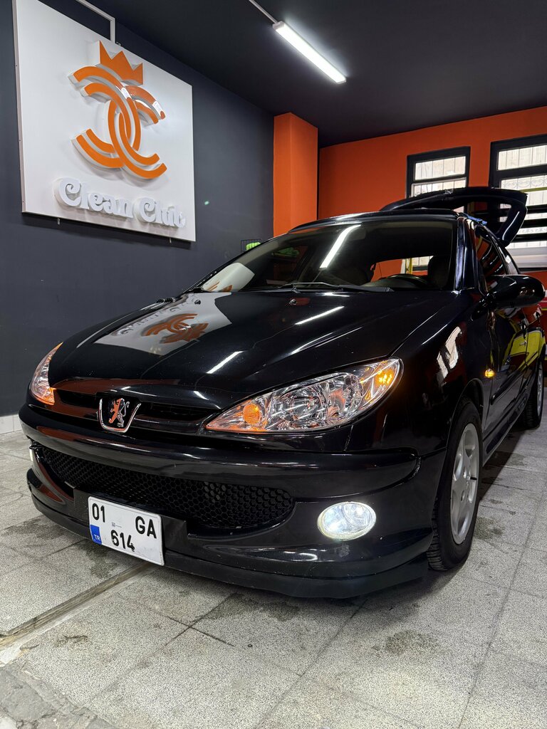Otomobil servisi Clean Club Oto Yıkama & Uygulama Merkezi, Adana, foto