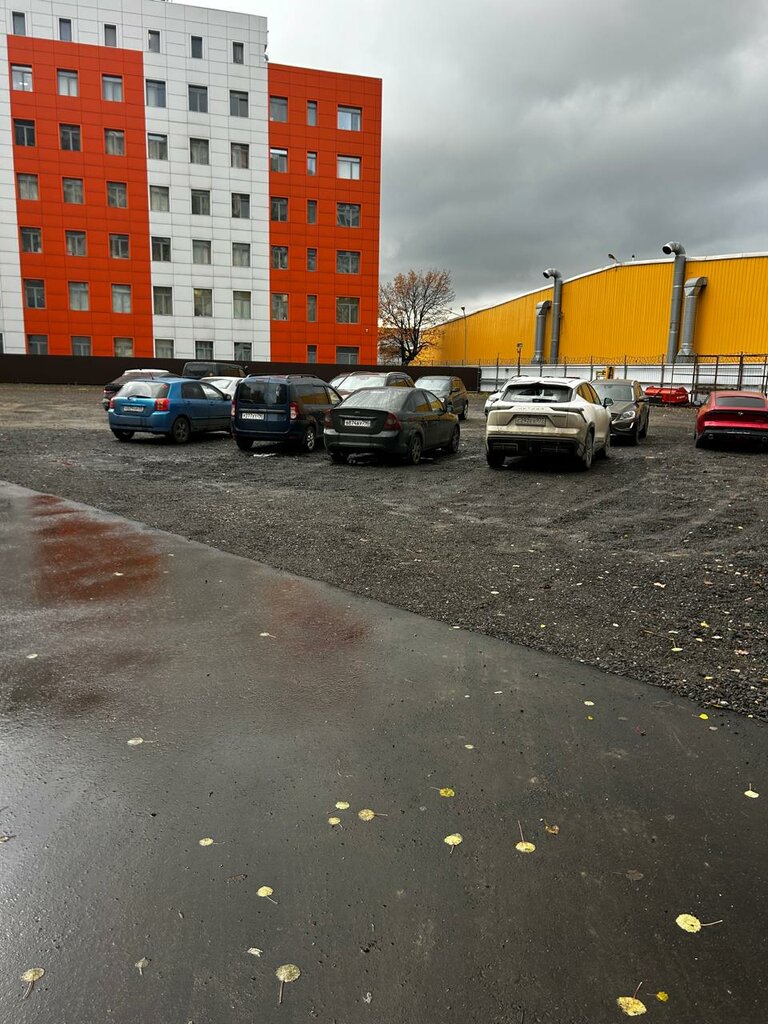 Otomobil servisi Accelera, Mytişçi, foto