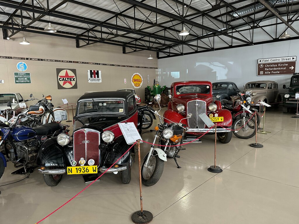 Bar Old Wheelers Club, Windhoek, foto