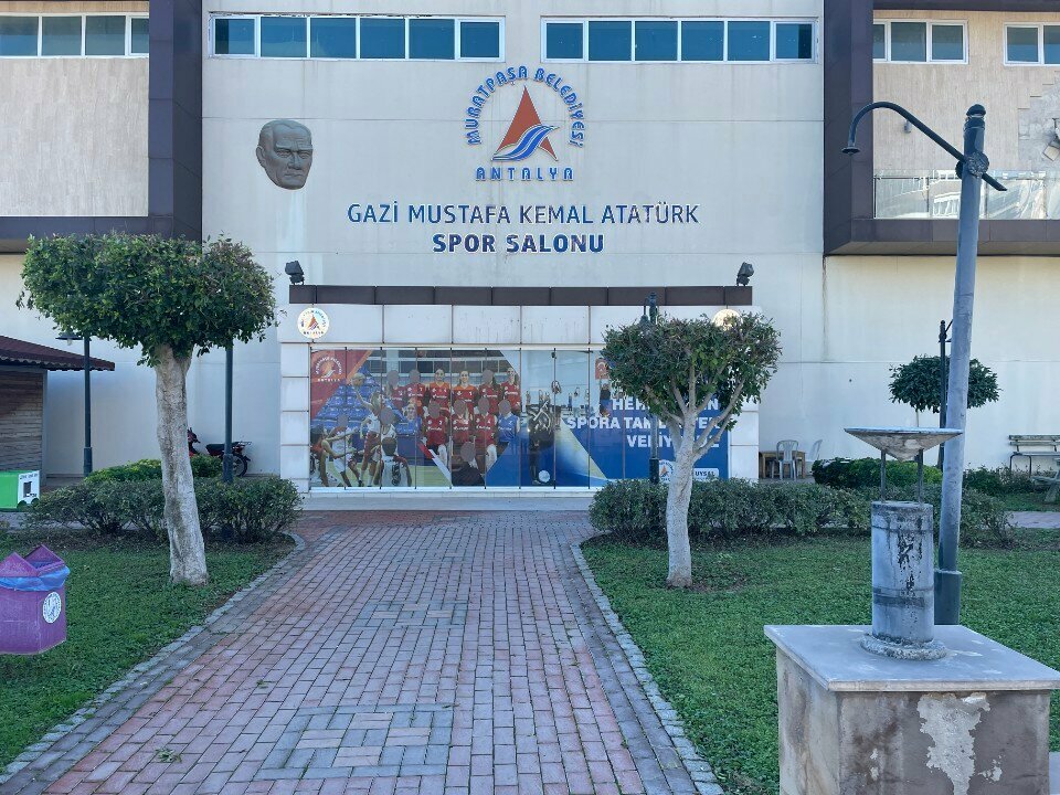 Çok amaçlı spor tesisleri Mustafa Kemal Atatürk Kapalı Spor Salonu, Antalya, foto