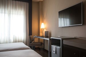Ac Hotel Zamora by Marriott (Comunidad Autónoma de Castilla y León, Zamora, Avenida Príncipe de Asturias, 43), otel  Zamora'dan