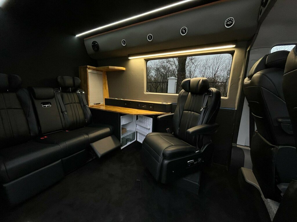 Araç modifiye Van lining, Minsk, foto