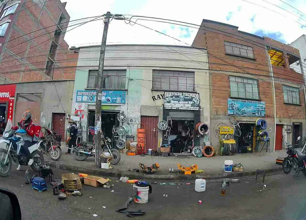 Oto döşeme Koki Motor'S Technical Service, El Alto, foto
