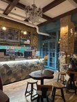The Winchester (Mixail Kaverockin Street No:66), kahve dükkanları  Bakü'den