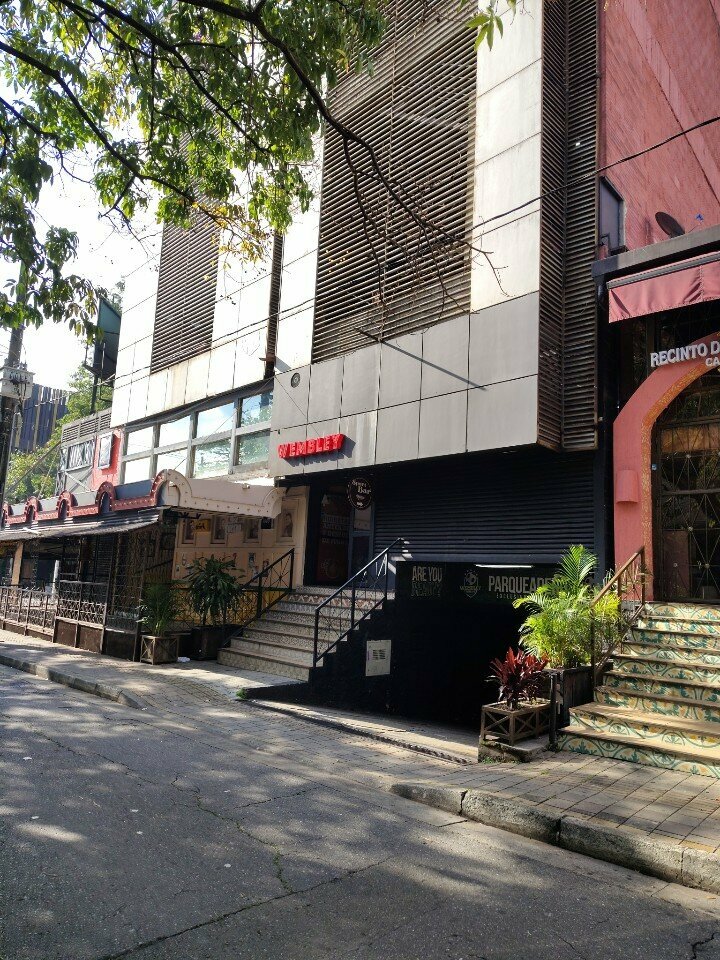 Çok amaçlı spor tesisleri Wembley Futbol 5 y 6, Medellin, foto