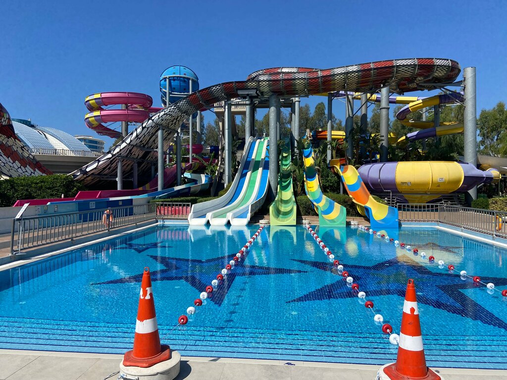 Konut blokları Royal Segınus Hotel İnşaatı, Antalya, foto
