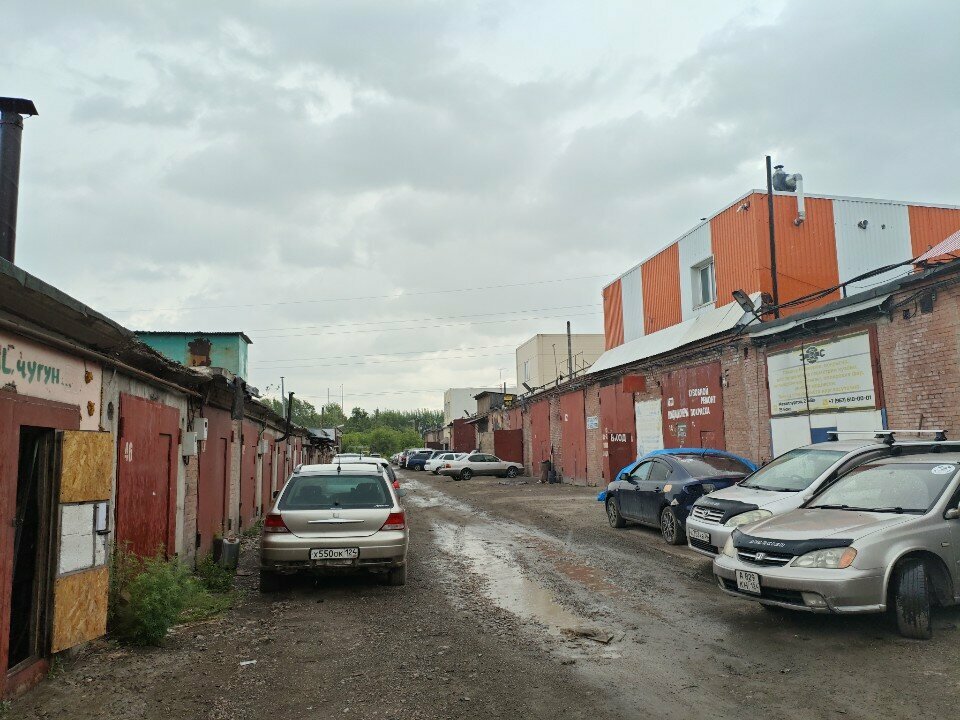 Garajlar Вираж, Krasnoyarsk, foto