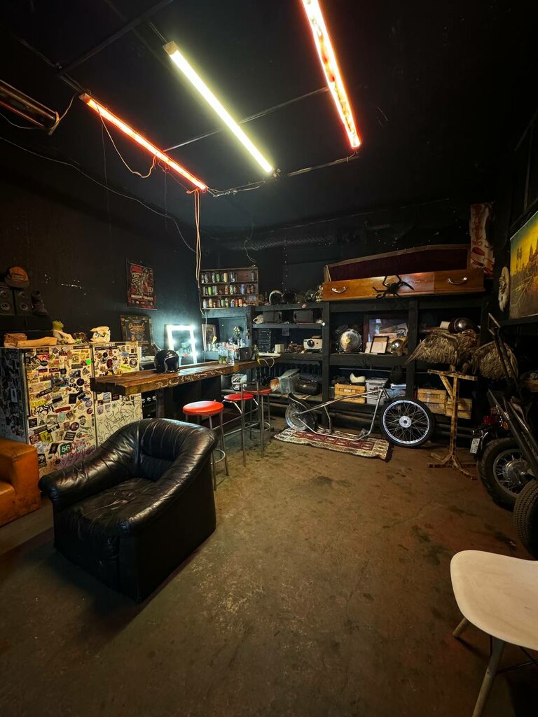 Fotoğraf stüdyosu kiralama Hellbound garage, Moskova, foto
