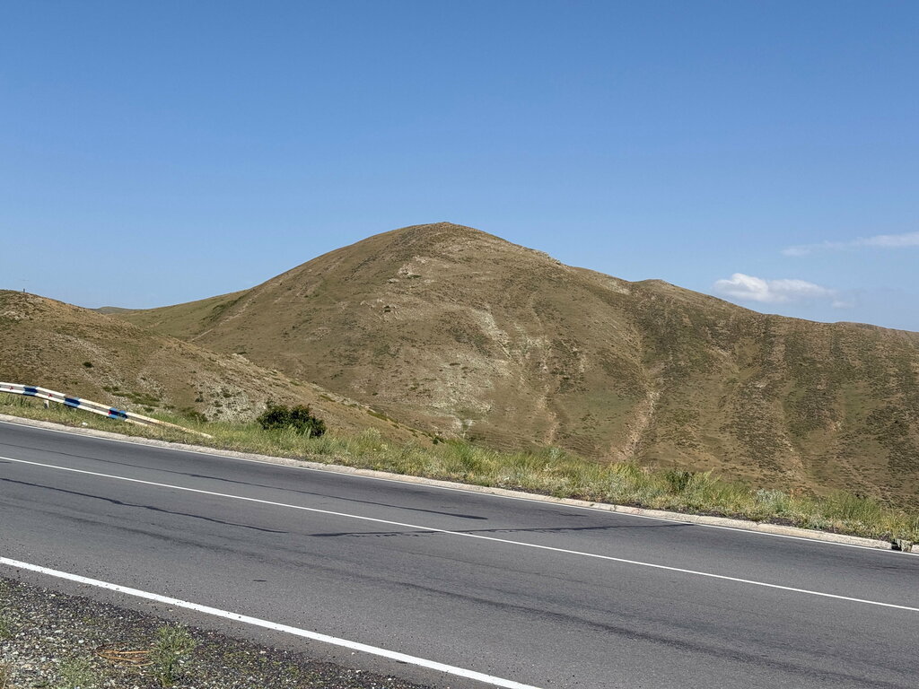 Dağ zirvesi Srbasar, Şirak, foto