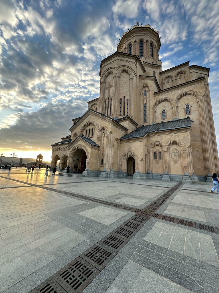 Ortodoks kiliseleri Tiflis Havariler Peter ve Paul Katedrali, Tiflis, foto