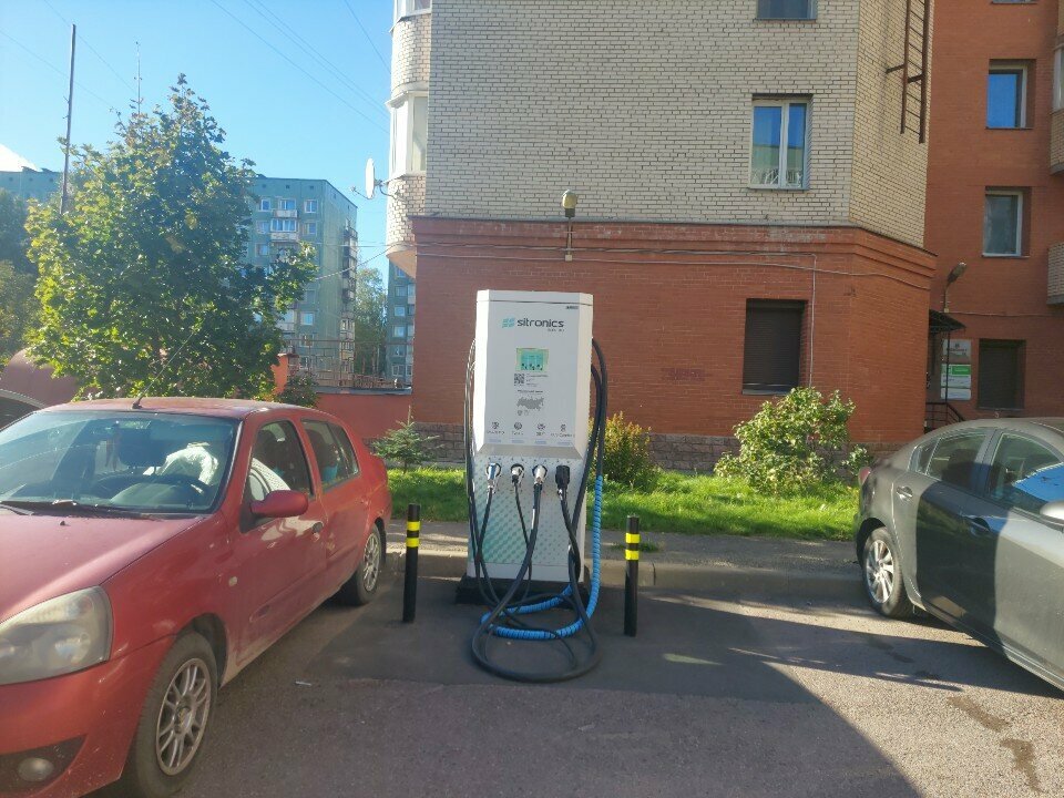 Elektrikli oto şarj istasyonları Sitronics Electro, Saint‑Petersburg, foto