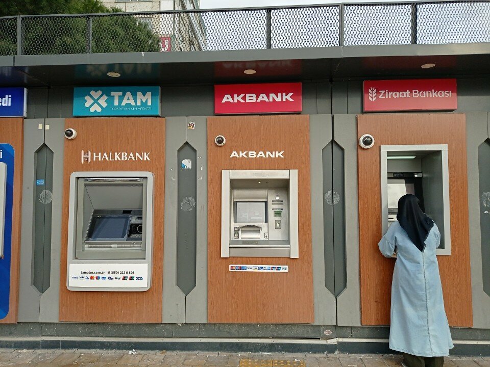 ATM'ler Akbank ATM, İstanbul, foto