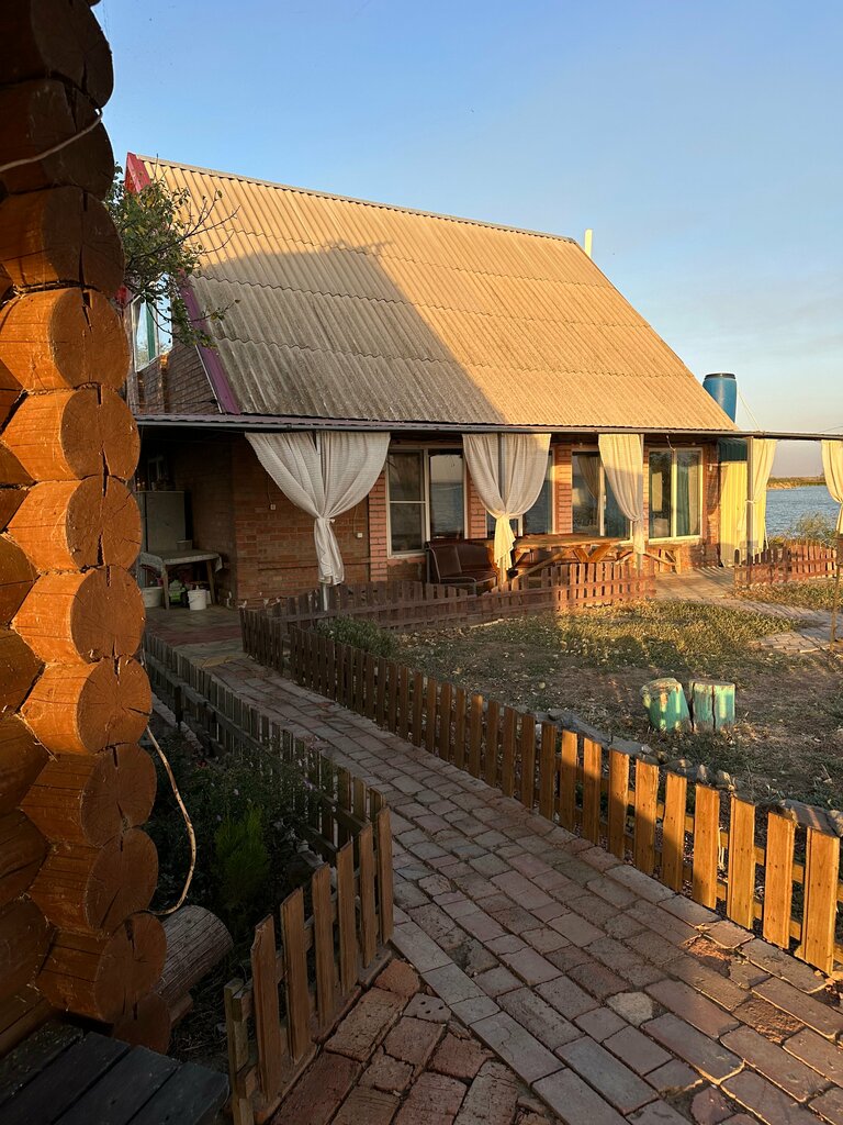 Resort oteller, tesisler Домик на берегу, Rostovskaya oblastı, foto