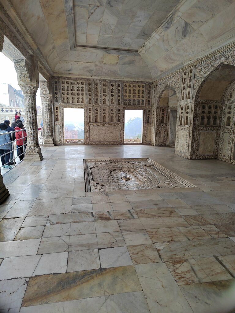 Turistik yerler Павильон Рошнара Ара, Agra, foto