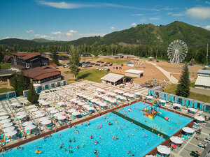 Altai Riviera (Nagornaya ulitsa No:1Б, posyolok Katun), su parkı  Altayski krayından