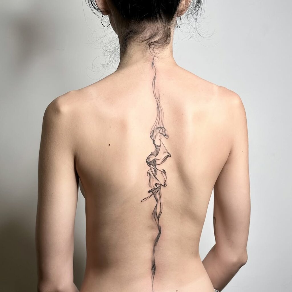 Dövmeciler Dari tattoo, Öskemen (Ust‑Kamenogorsk), foto