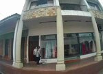 El comercio de ropa (Santa Cruz de la Sierra, Distrito Municipal 11, Avenida Charcas, 38), giyim mağazası  Bolivya'dan